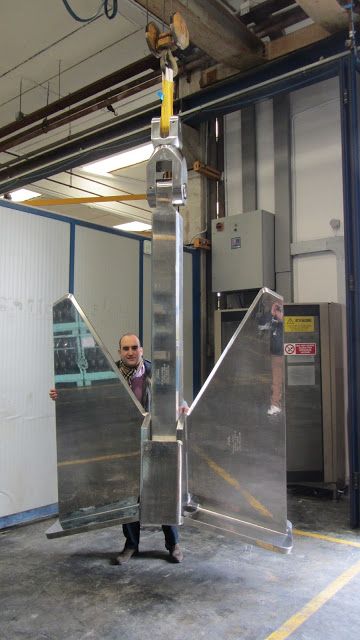 The world's largest stainless steel anchor!